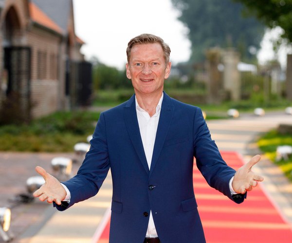 Bülent Ceylans Frau: Hat der Komiker eine Ehefrau?