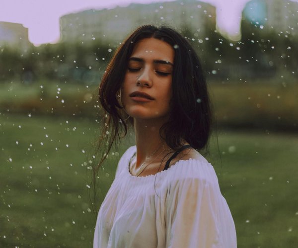 Venushügel-Tattoos: 7 aufregende Beispiele für die intime Tätowierung