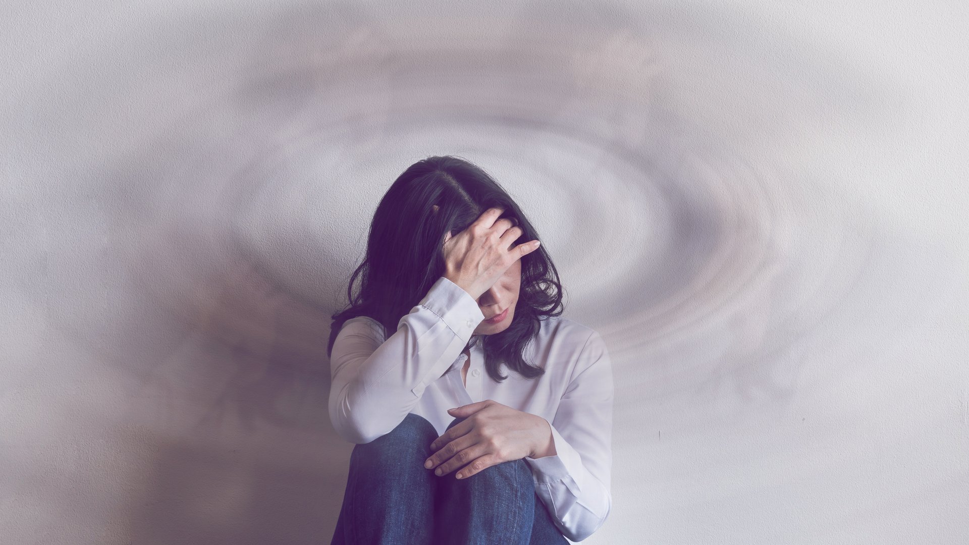 Vergesslichkeit im jungen Alter: Ursachen & Hilfe für Betroffene