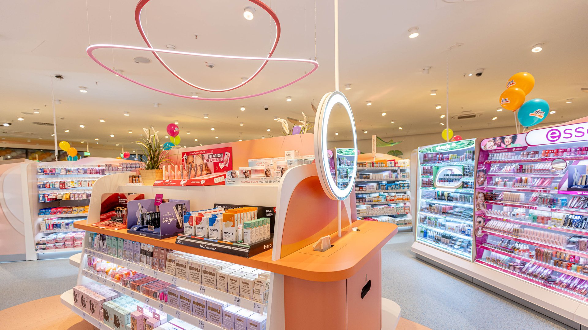 Diese 12 gehypten Beauty-Produkte gibt es seit Mai bei dm
