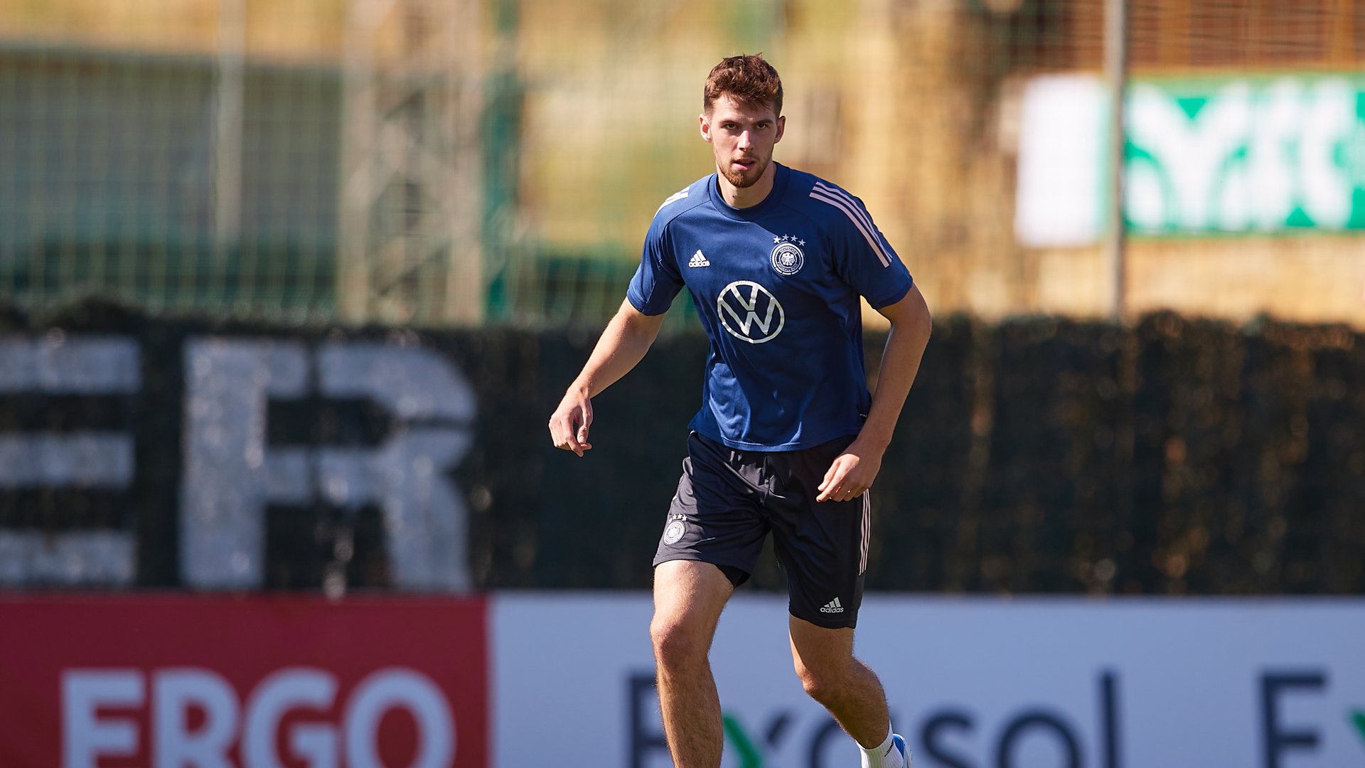 Anton Stach: Wer ist die Freundin des Profi-Fußballers?