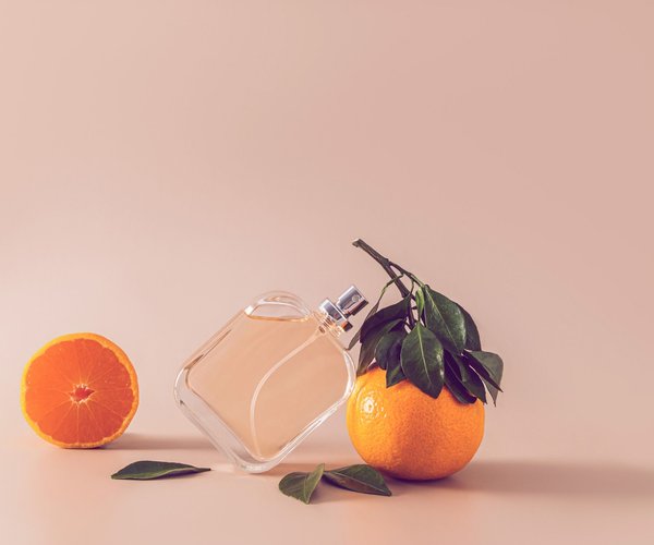 Gönn dir pure Eleganz: Das neue Pfirsich-Parfum von Rossmann verzaubert ...