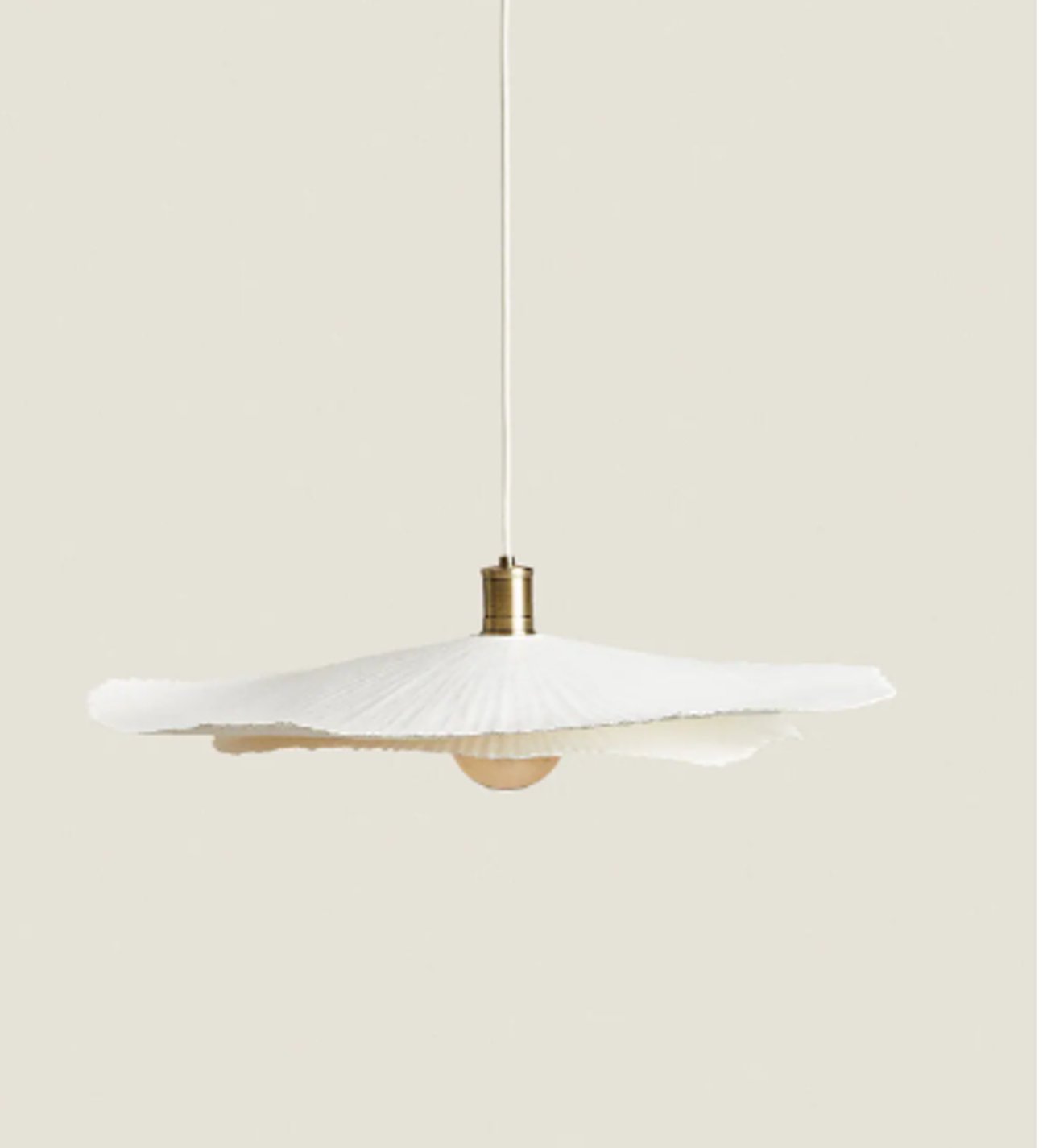 Diese Lampe von Zara Home sieht aus wie vom teuren Designer