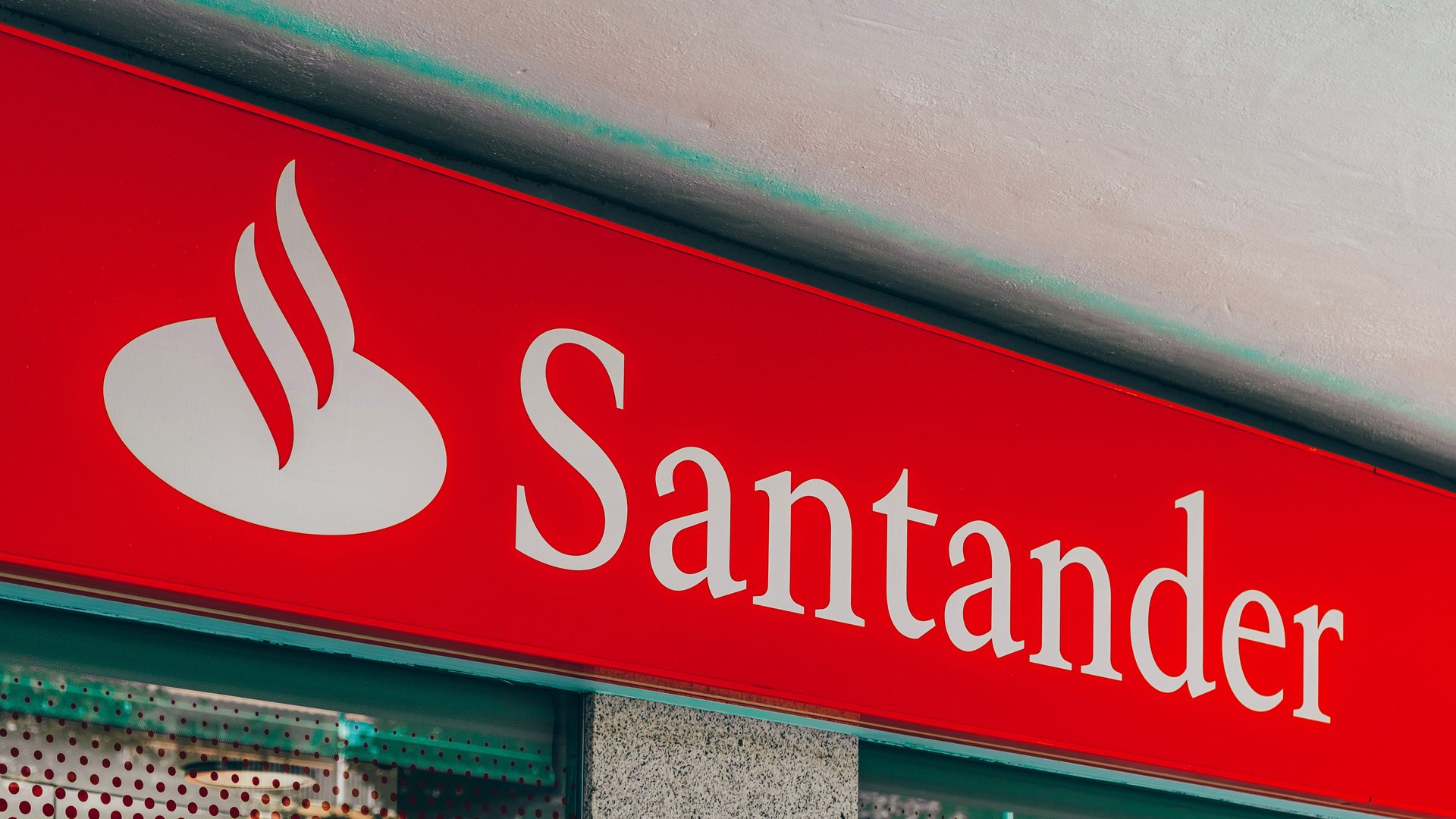 Santander Bank Hotline: So erreichst du den Kundendienst