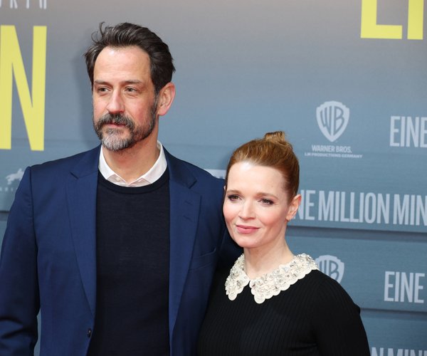 Karoline Teska: Hat die Schauspielerin einen Freund?