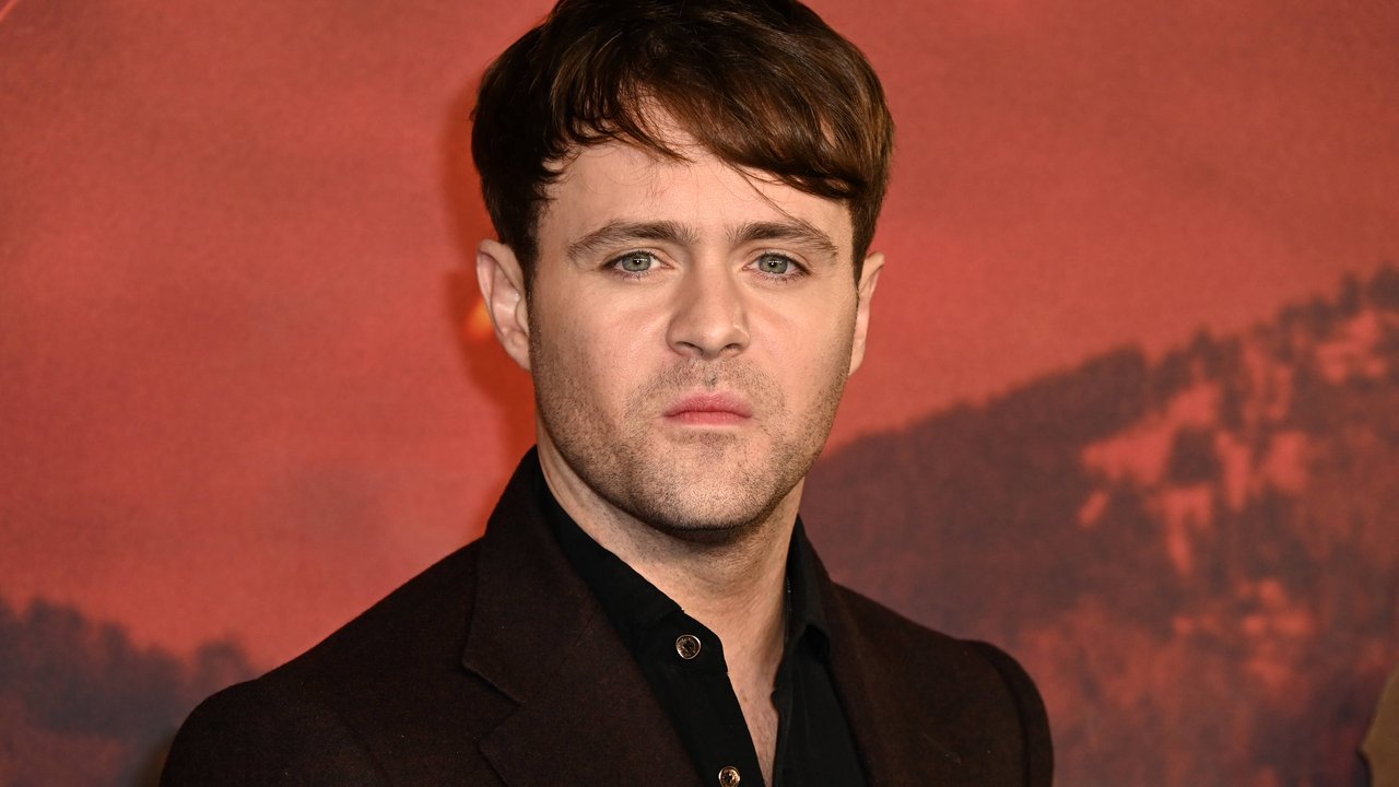 Joey Batey: Hat der Schauspieler eine Freundin?