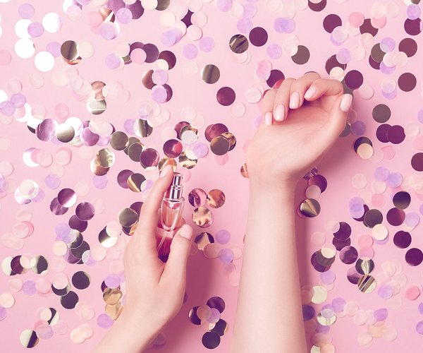 Venushügel-Tattoos: 7 aufregende Beispiele für die intime Tätowierung