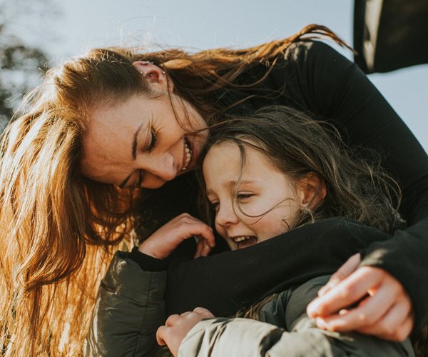 Verklebte Eileiter: Symptome, Ursachen und Behandlung