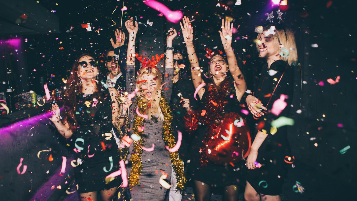 Party, Party! So solltest du laut Sternzeichen deinen Geburtstag feiern!