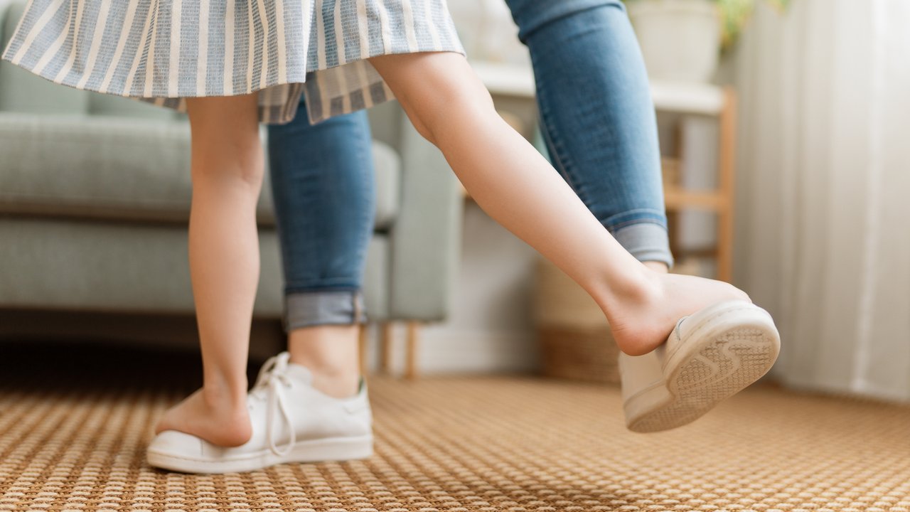 X-Beine beim Kind: Wie werden sie erkannt und behandelt?