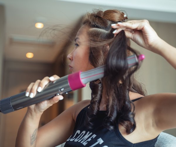 Shampoo mit Silikon: Ist es wirklich so schlecht für deine Haare?