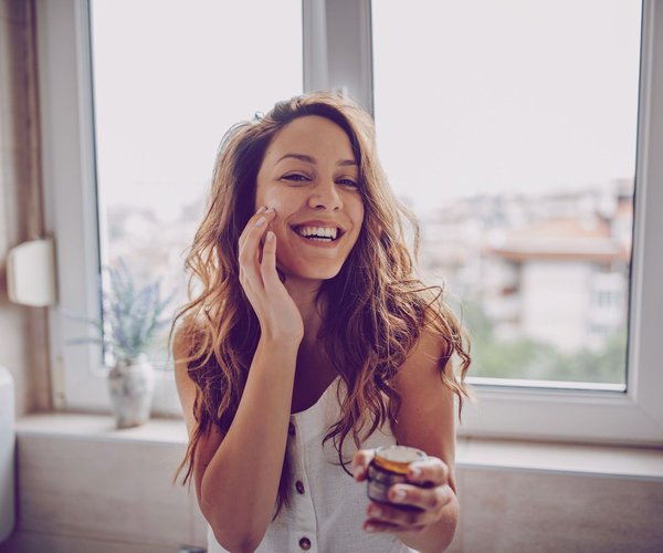 Venushügel-Tattoos: 7 aufregende Beispiele für die intime Tätowierung