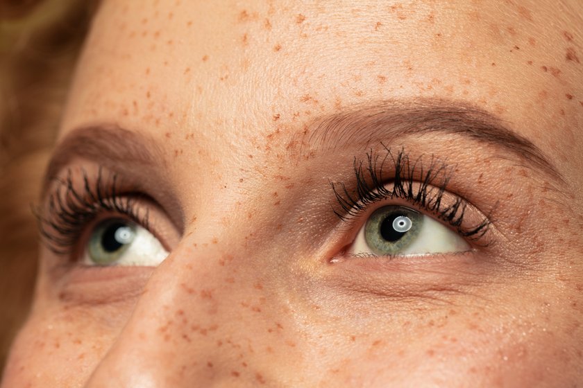 Tubing-Mascara: Was kann der TikTok-Hype wirklich?