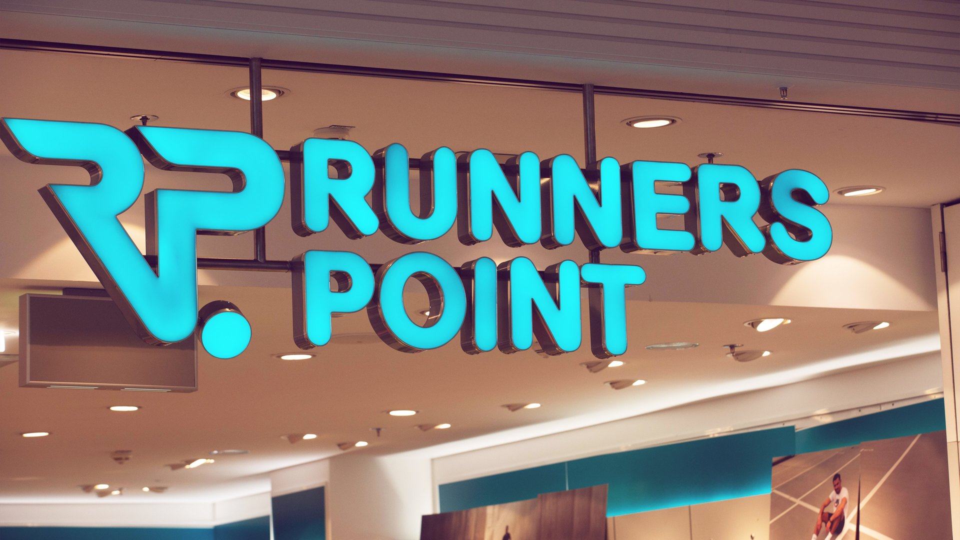 Runners Point: Foot-Locker-Konzern schließt alle Filialen des ...