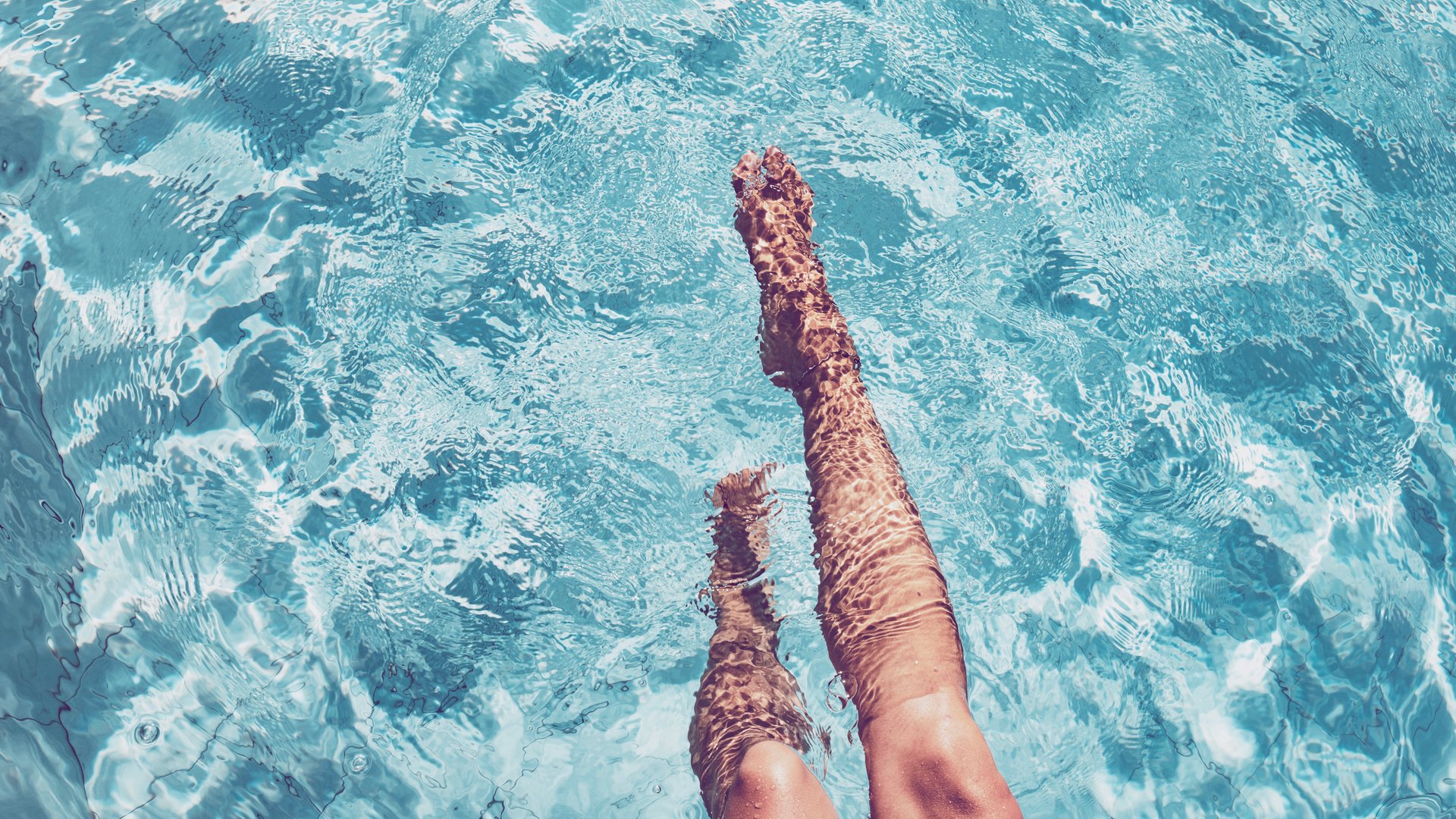 Pool Nails: Der angesagteste Trend für den Herbst