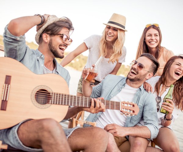 Spannende Lieder Ber Die Freundschaft Fotos