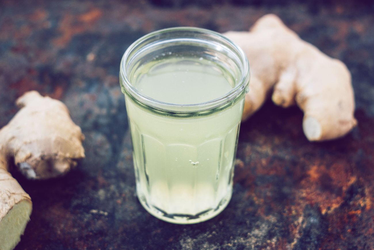Ingwerwasser: Diese Wirkung hat es wirklich auf Körper & Gesundheit