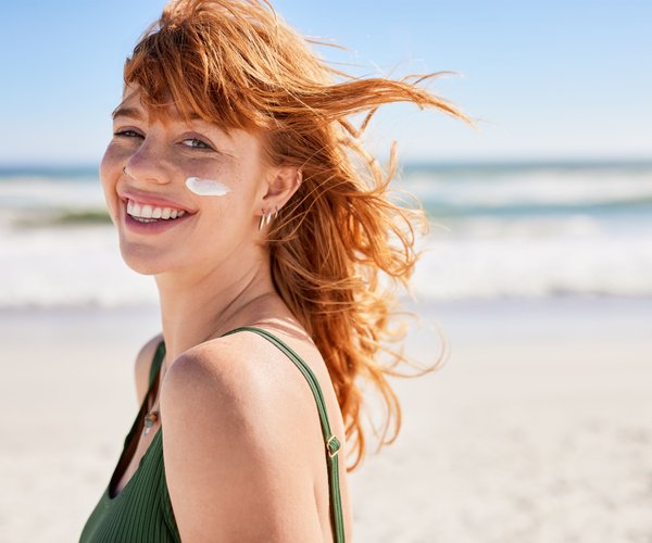 Venushügel-Tattoos: 7 aufregende Beispiele für die intime Tätowierung