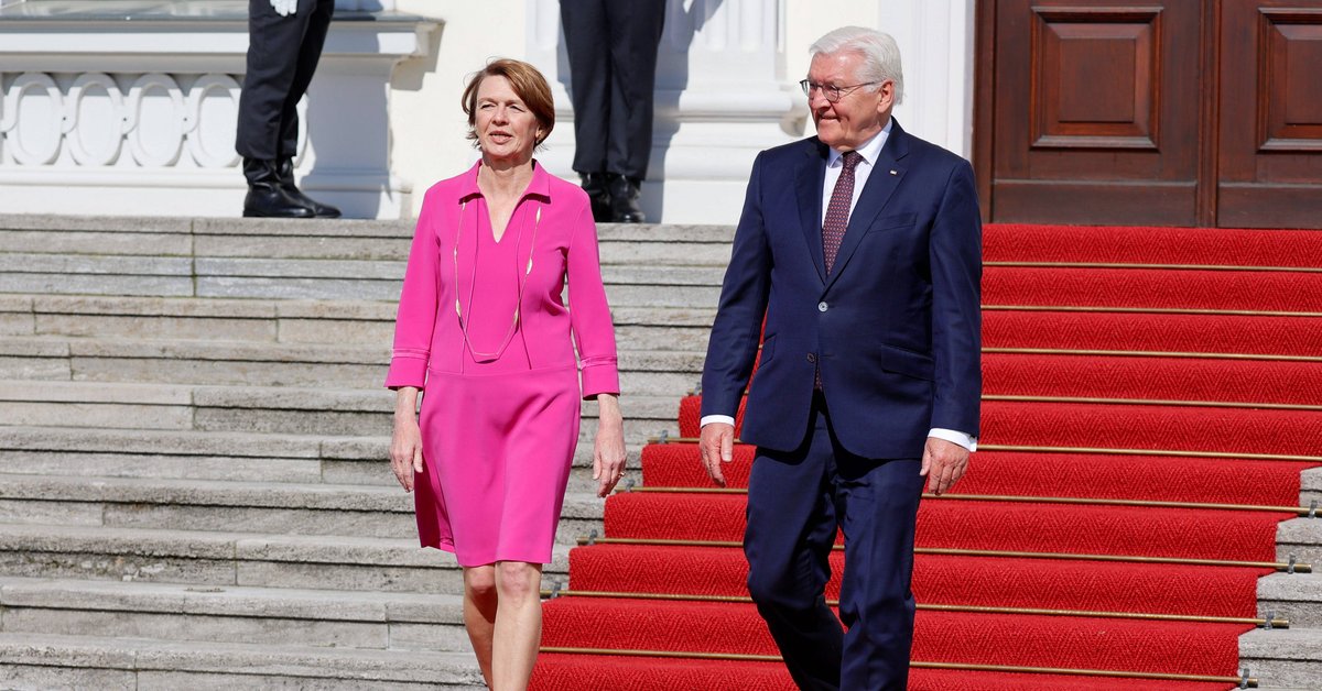 Frank-Walter Steinmeier: Sie ist die Frau des Bundespräsidenten