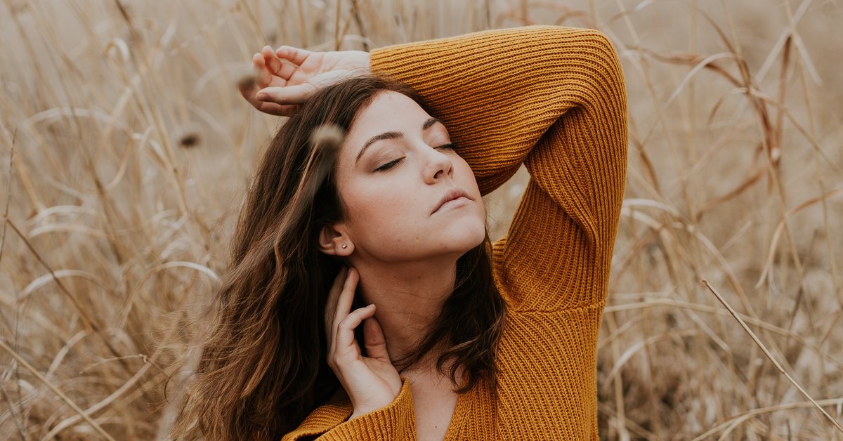 Herbsttyp Farben: Diese Nuancen und Styles sind perfekt für dich