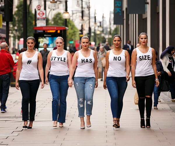 No Bra Trend: Mehr als nur ein Fashion-Statement!