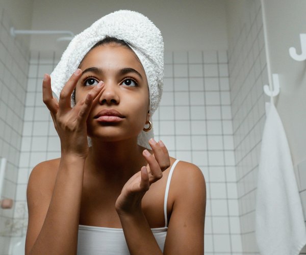Laut Öko-Test: Das sind die besten Augen-Make-up-Entferner Laut Öko-Test: Das sind die besten Augen-Make-up-Entferner