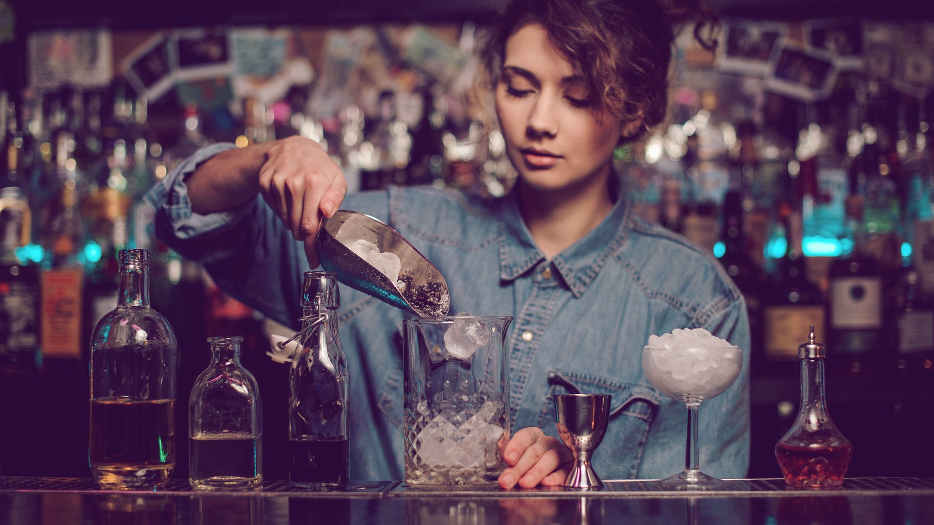 11 Cocktail-Tricks, die nur Profi-Barkeeper kennen