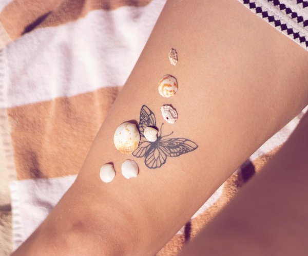 Venushügel-Tattoos: 7 aufregende Beispiele für die intime Tätowierung