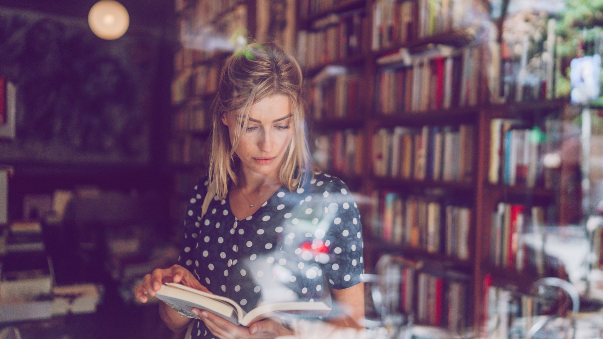 Neue Bücher im Juni: 6 spannende Romane und Ratgeber, die wir jetzt in ...