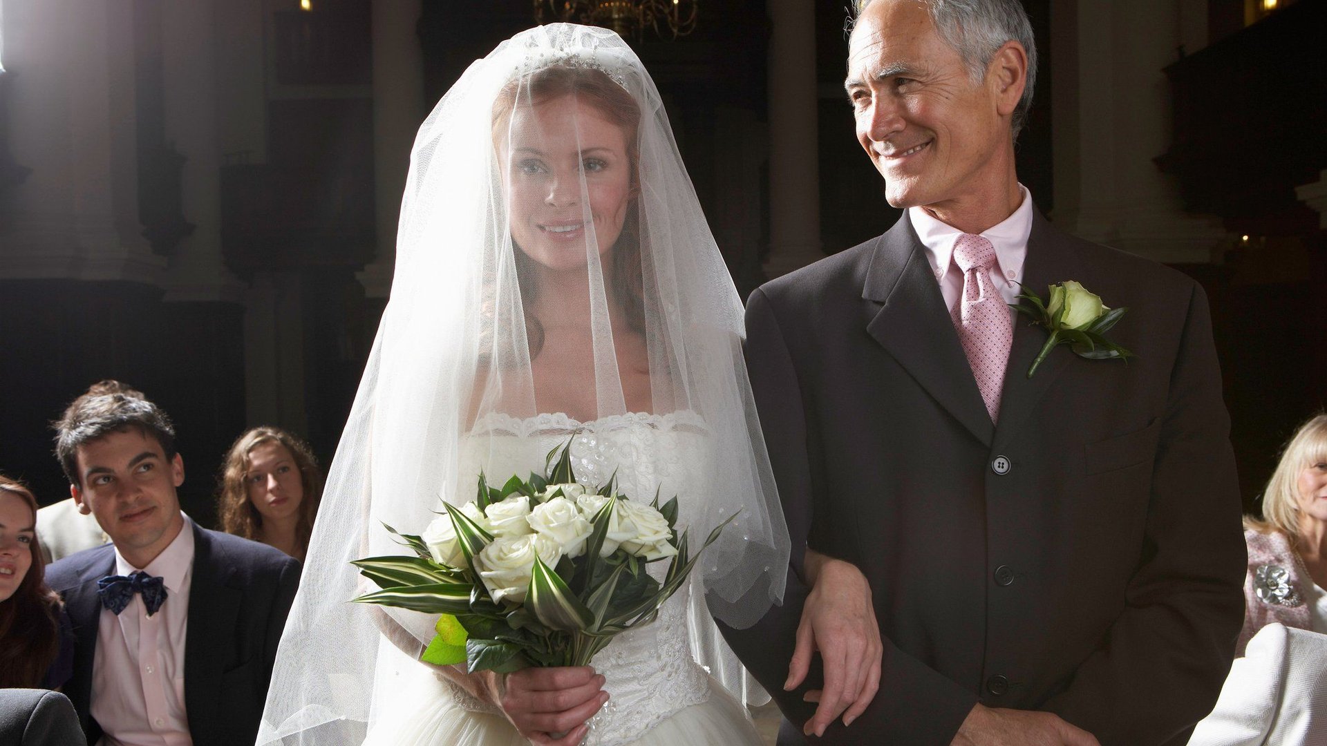 Geldgeschenk Hochzeit: So viel solltest du deinem Bruder oder deiner ...
