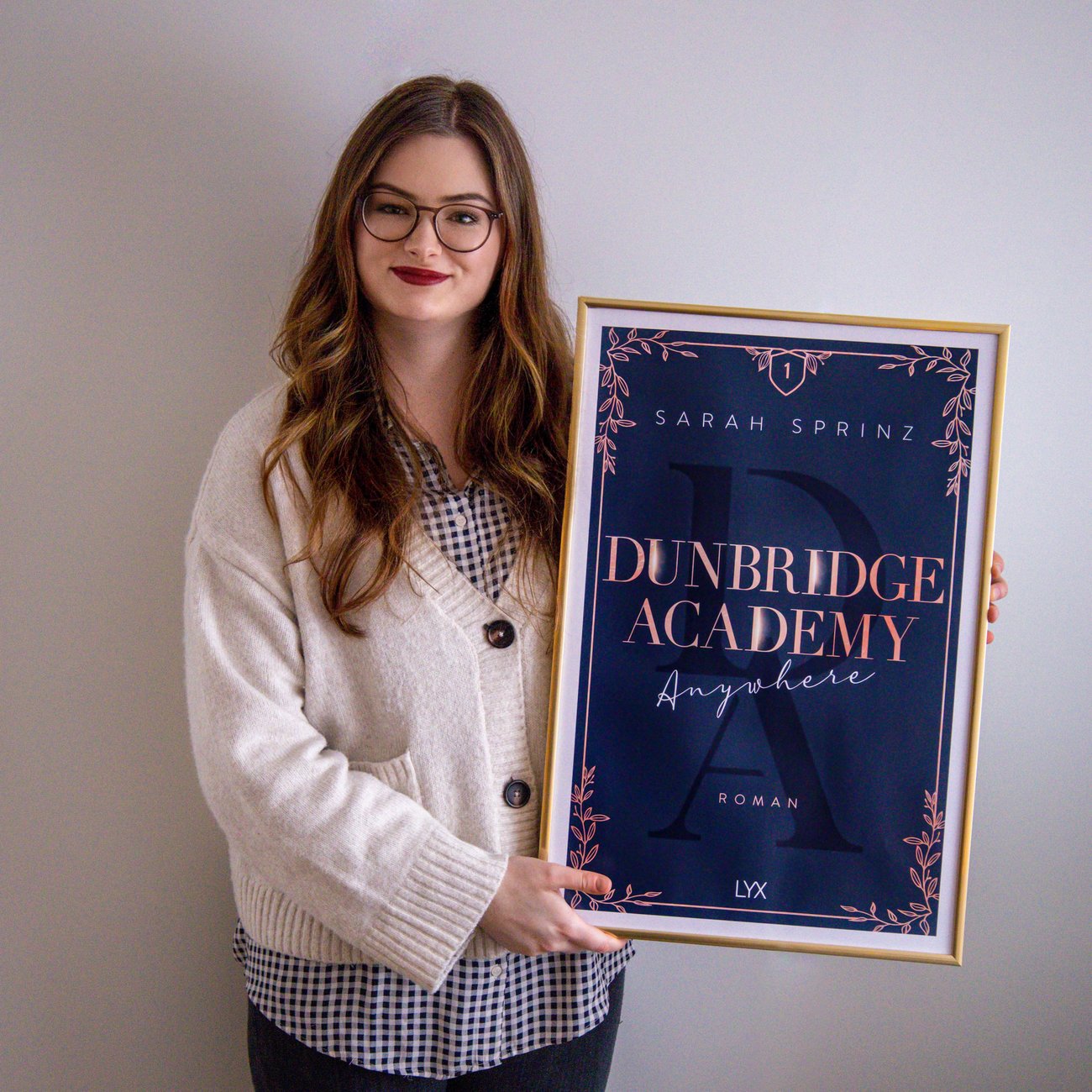 „Dunbride Academy“ von Sarah Sprinz: Die richtige Reihenfolge der Bücher